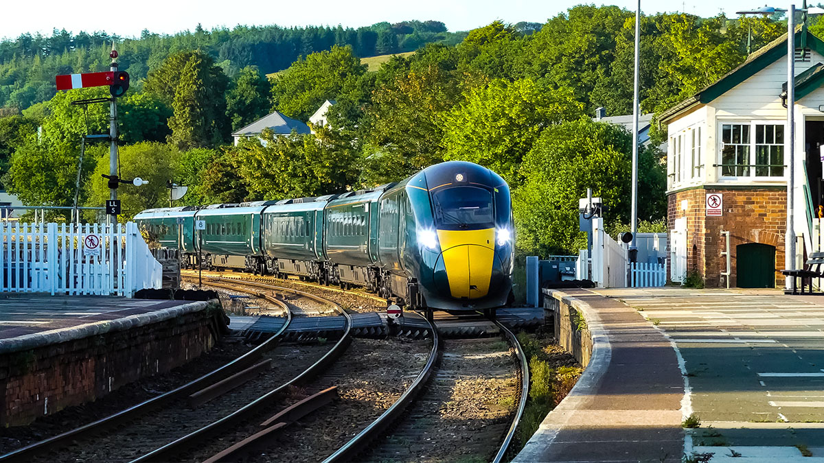 Hitachi Rail awarded contract to design digital signalling solution to ...