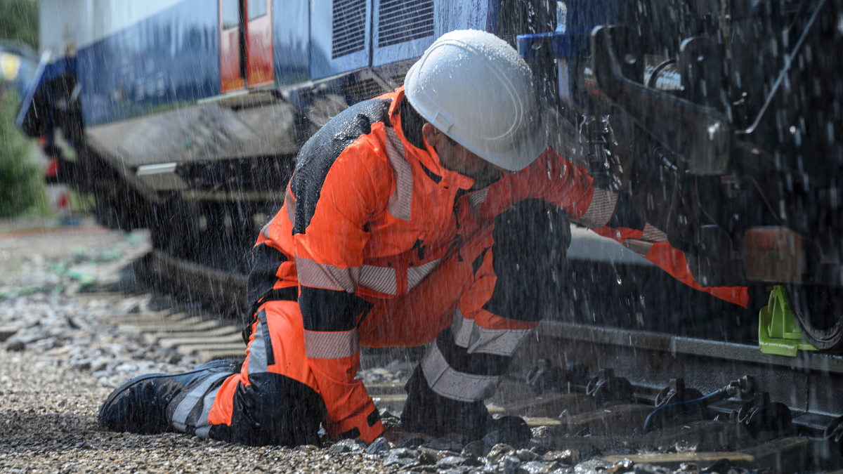 Making Rail PPE Sustainable - RailStaff
