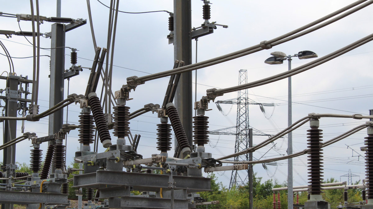 Uk Power Networks Services Finding Sustainable Solutions Rail Engineer