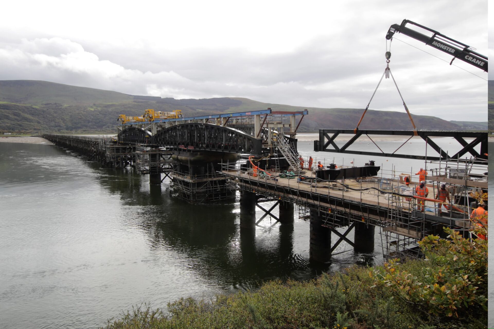 Complex and innovative construction techniques at Barmouth Viaduct ...