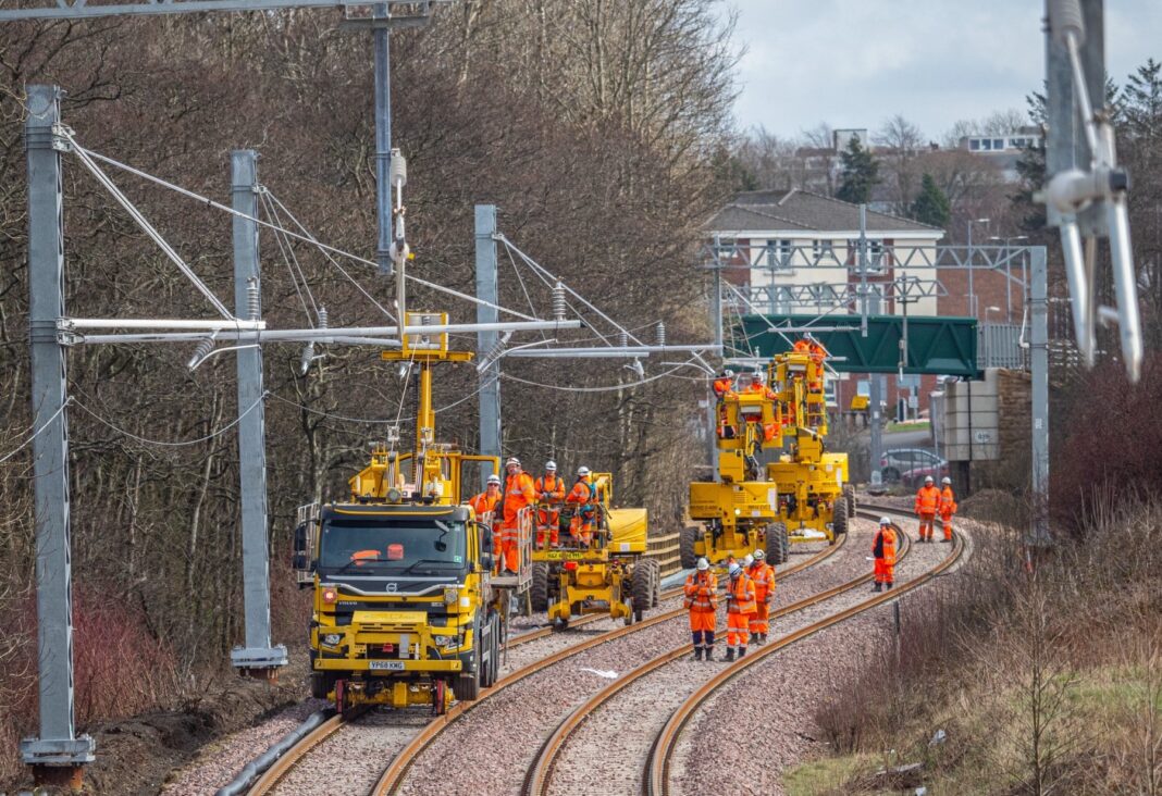 SPL Powerlines: Milestone met at East Kilbride - Rail Engineer
