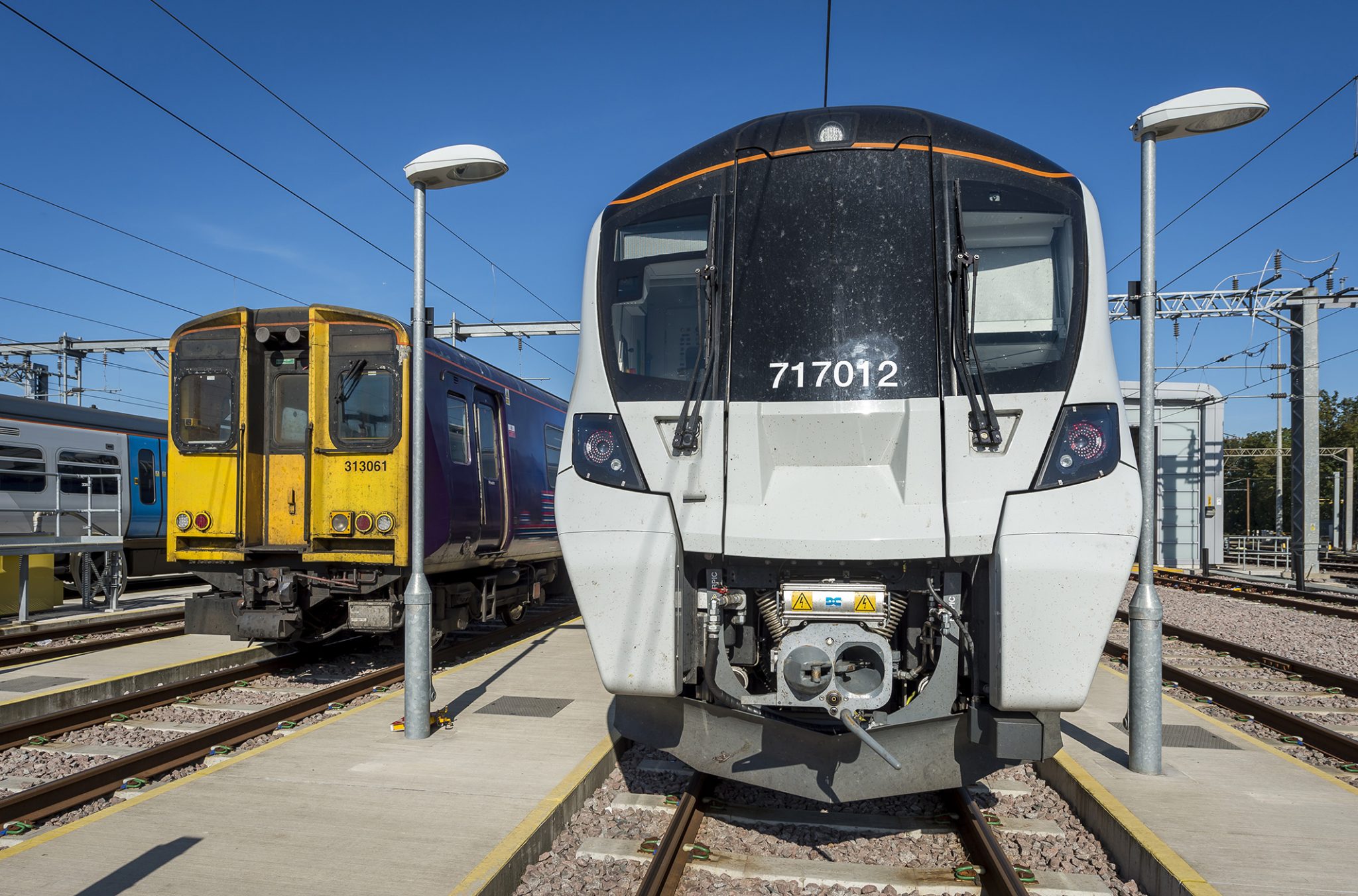 Moorgate Class 717s save energy and reduce emissions - Rail Engineer
