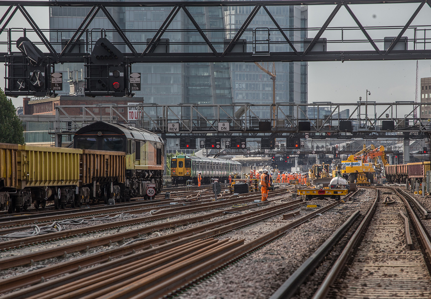 Network Rail enhancement budget cut by £1bn - Rail Engineer
